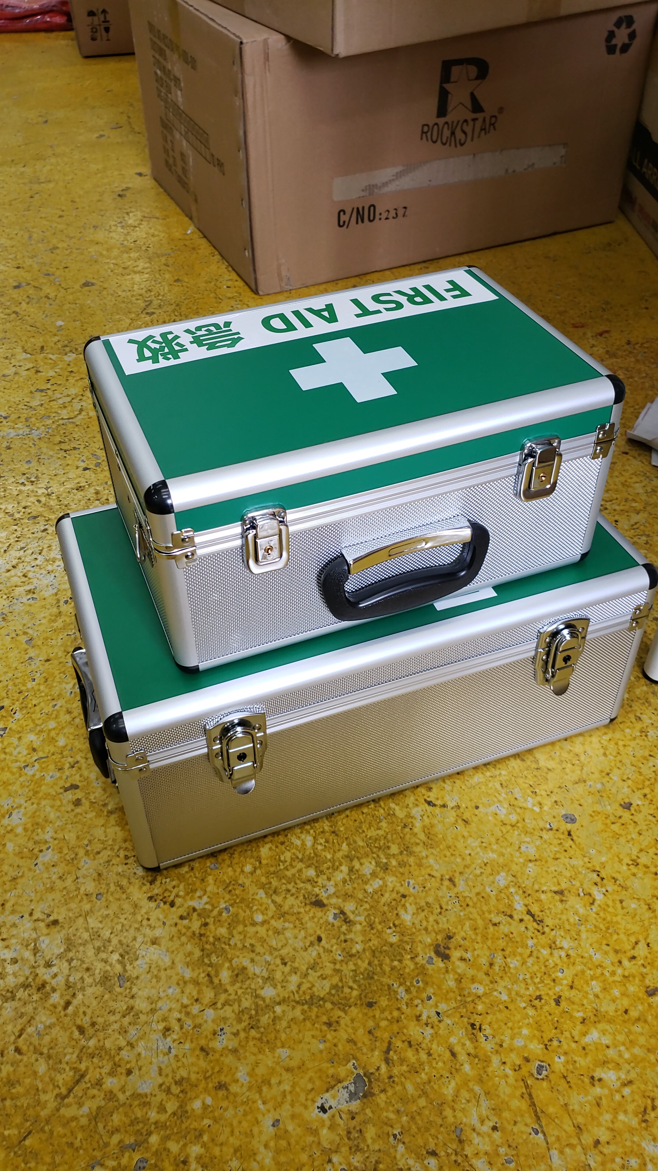 Portable aluminum first aid kit 手提鋁藥箱-Product - Hung Thai Trading (HK ...